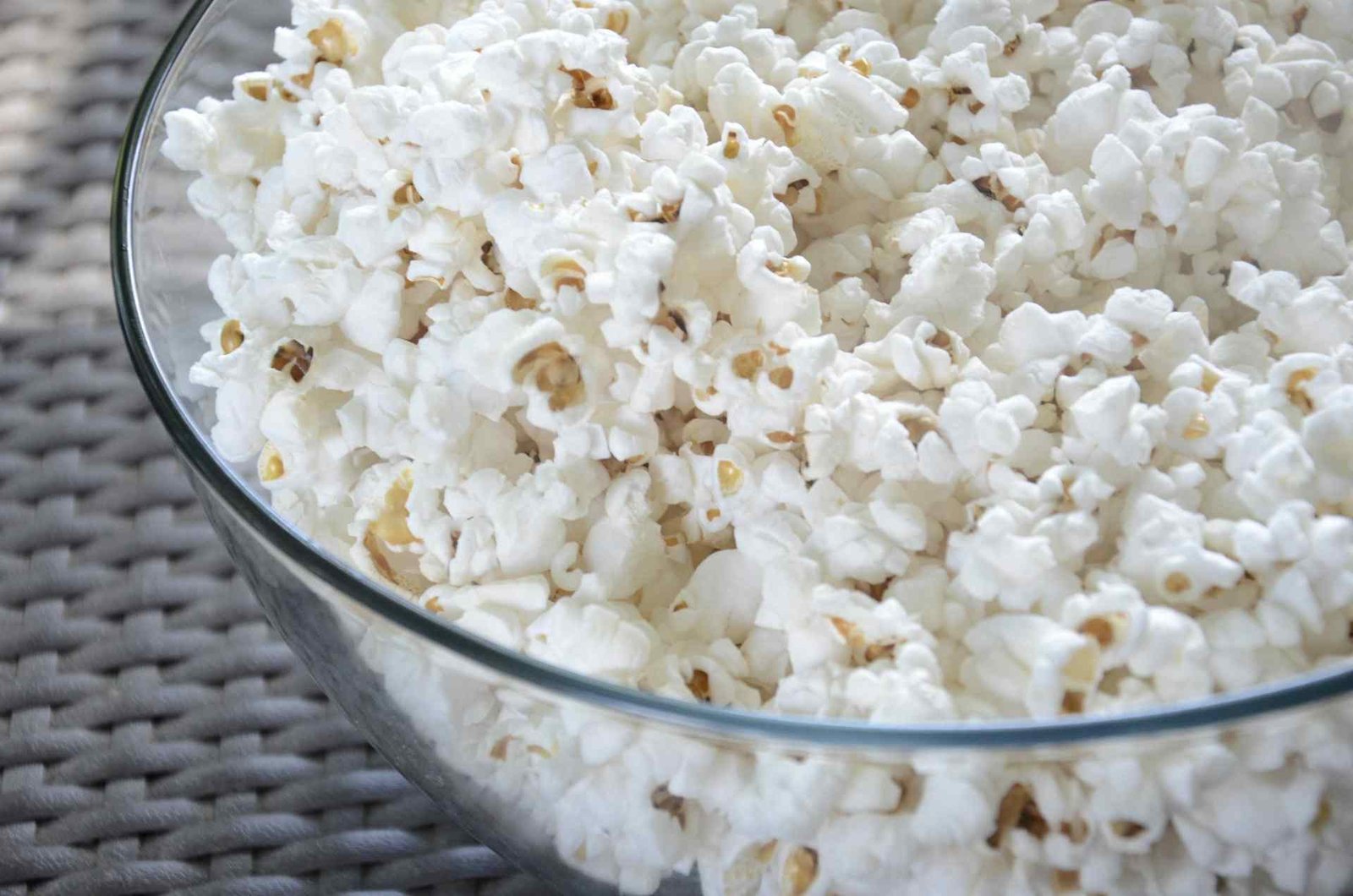 Is Popcorn Bad for Cats? Guide to Feline Snacking Safety